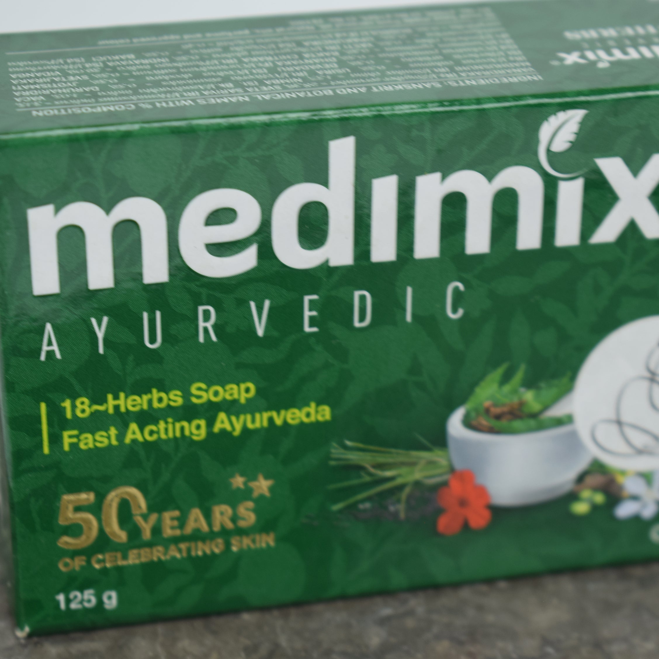 Medimix Classic 18 Herbs fast tvål 125 g – BierkaVeda